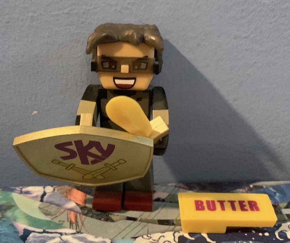 Skydoesminecraft Head