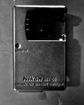 Genuine Nikon MH-64 Class 2 Battery Charger 2T82 Output 4.2V 0.455A ...