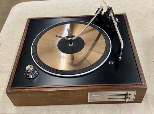1970 Philco Ford M-1060 Turntable / Record Player / 55 years old | eBay