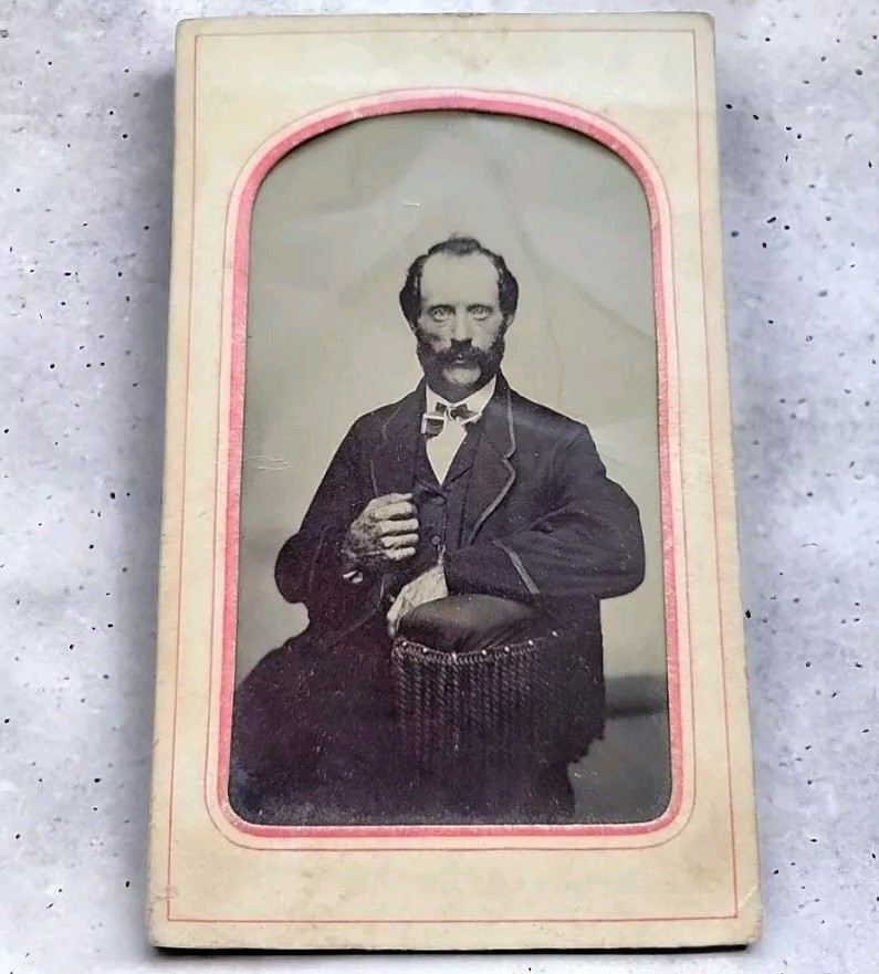 1800s Civil War Era Wilkes Gallery Gentleman Satin Look Suit Trim Photo ...