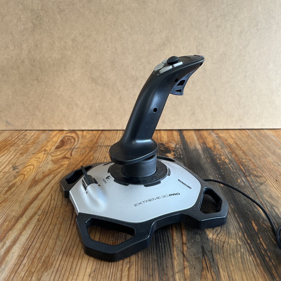 Logitech Extreme 3D Pro Joystick Controller PC Flight Sim-TESTED (J ...