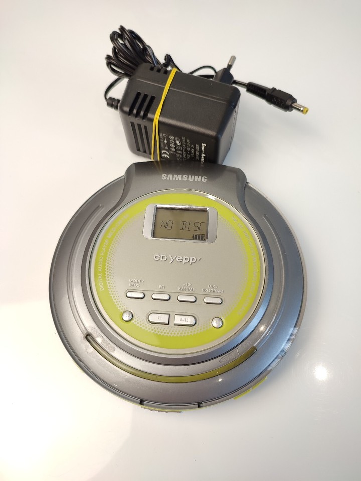 SAMSUNG CD Yepp Digital Compact Disc Portable Audio Player MCD-CM150 ...