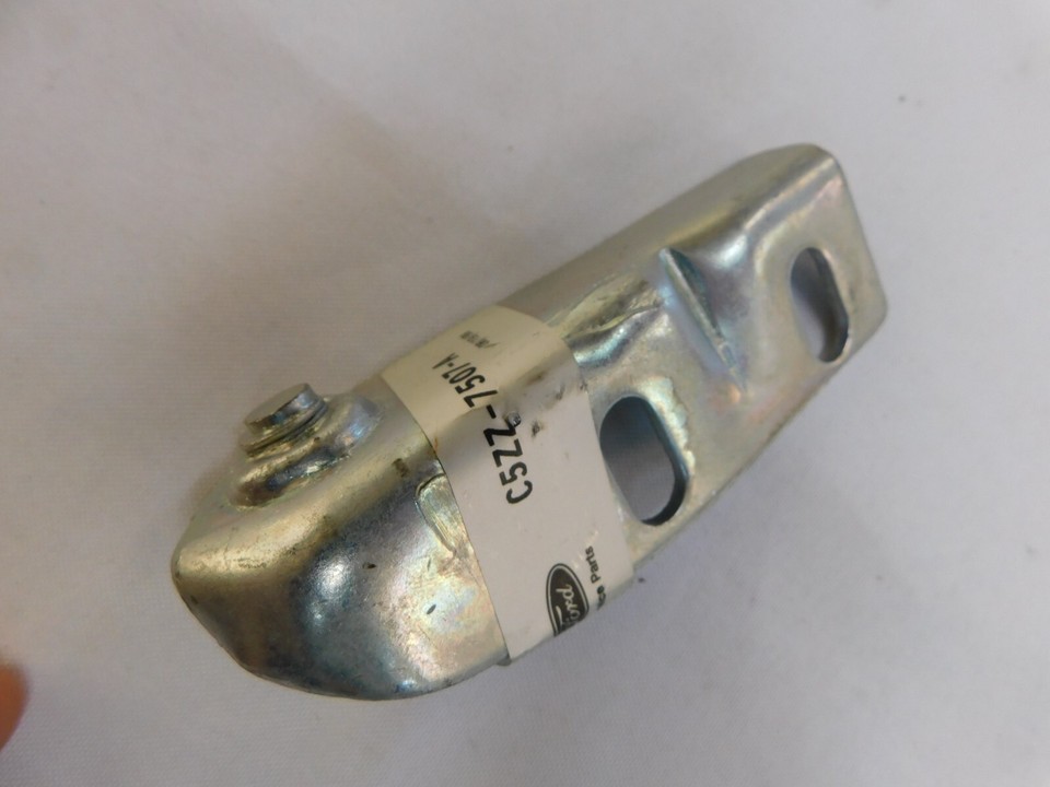 NOS OEM Ford 1965 1970 Mustang Z Bar Mounting Bracket 1966 1967 1968 ...