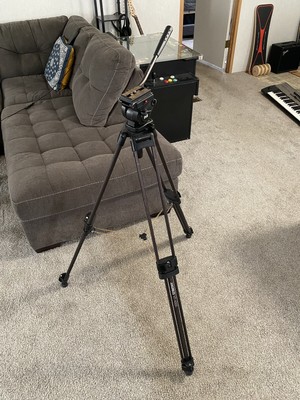 Magnus VT-4000 Tripod System with Fluid Head (Please Read) | eBay