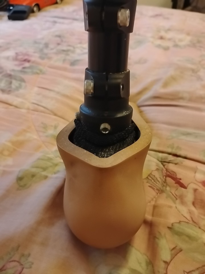 Bulldog Left Leg Below Knee Prosthetic Size 28 Carbon Fiber | eBay