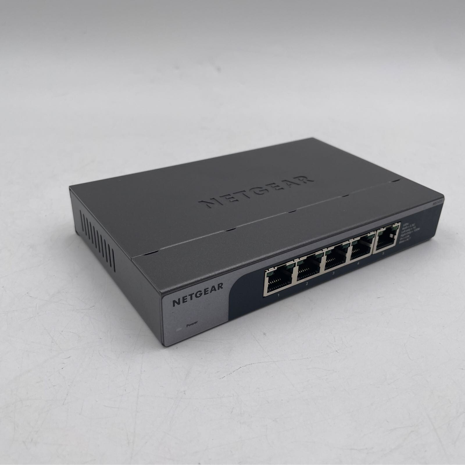 NETGEAR 5-Port Multi-Gigabit Ethernet Unmanaged Network Switch (MS105 ...