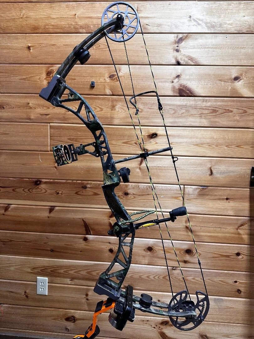 Bowtech Compound Bows