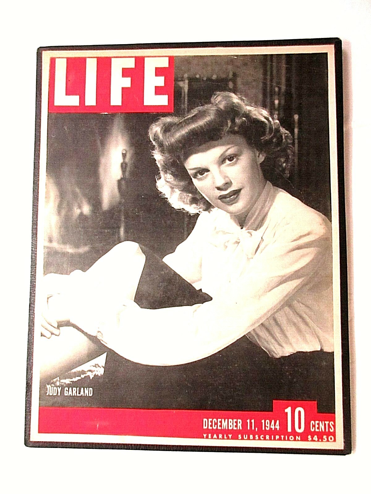 Actress JUDY GARLAND - Retro WWII Era VINTAGE LIFE MAGAZINE COVER 1944 ...