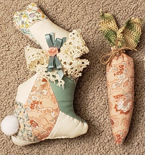 Handmade Set / 3 Primitive Fabric Quilted Bunnies & Carrot Ornies Bowl ...