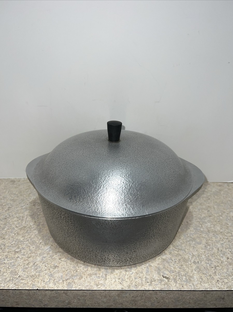 Vintage Club Aluminum Cookware Hammercraft Oval Dutch Oven