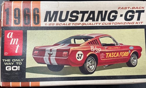 AMT 6166 1966 Ford Mustang Fastback annual builder kit Vintage 1/25 McM ...