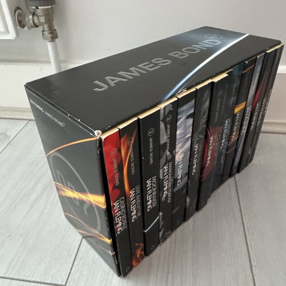 James Bond 007 by Ian Fleming BOX SET Paperback Books 2002 set of 14 ...