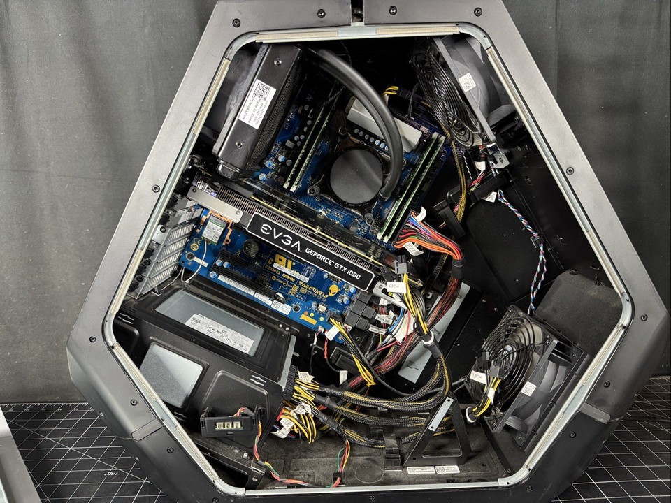 Dell Alienware Area 51 R2 Gaming PC i7-5820K GTX1080 64GB RAM 500GB SSD ...