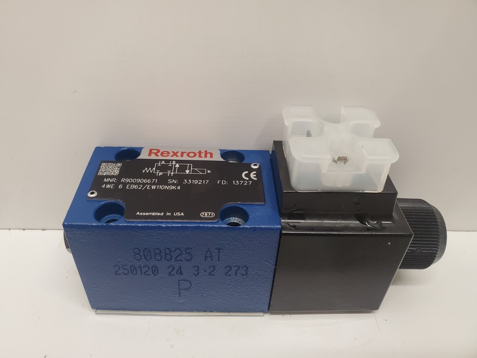 NEW OLD STOCK! REXROTH DIRECTIONAL SOLENOID VALVE R900906671 | eBay