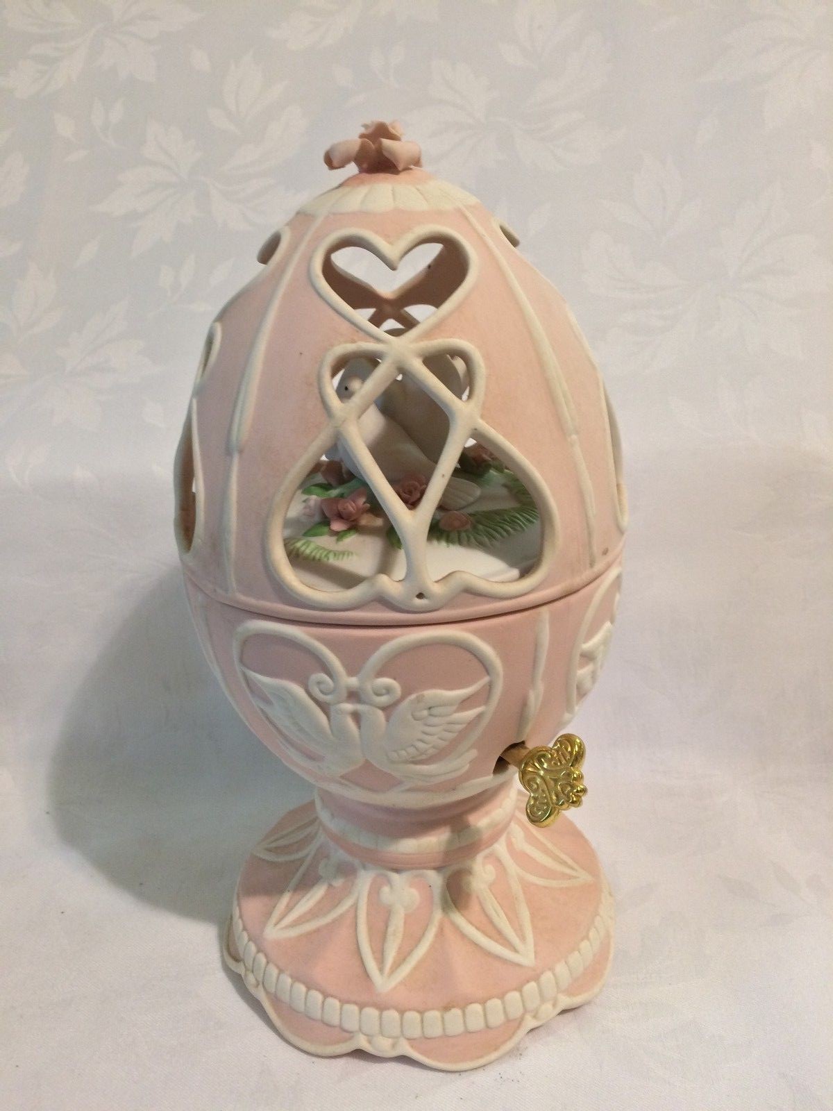 2003 SIMPLY ELEGANT AVON PORCELAIN DOVE MUSIC BOX 10 1/2" | eBay