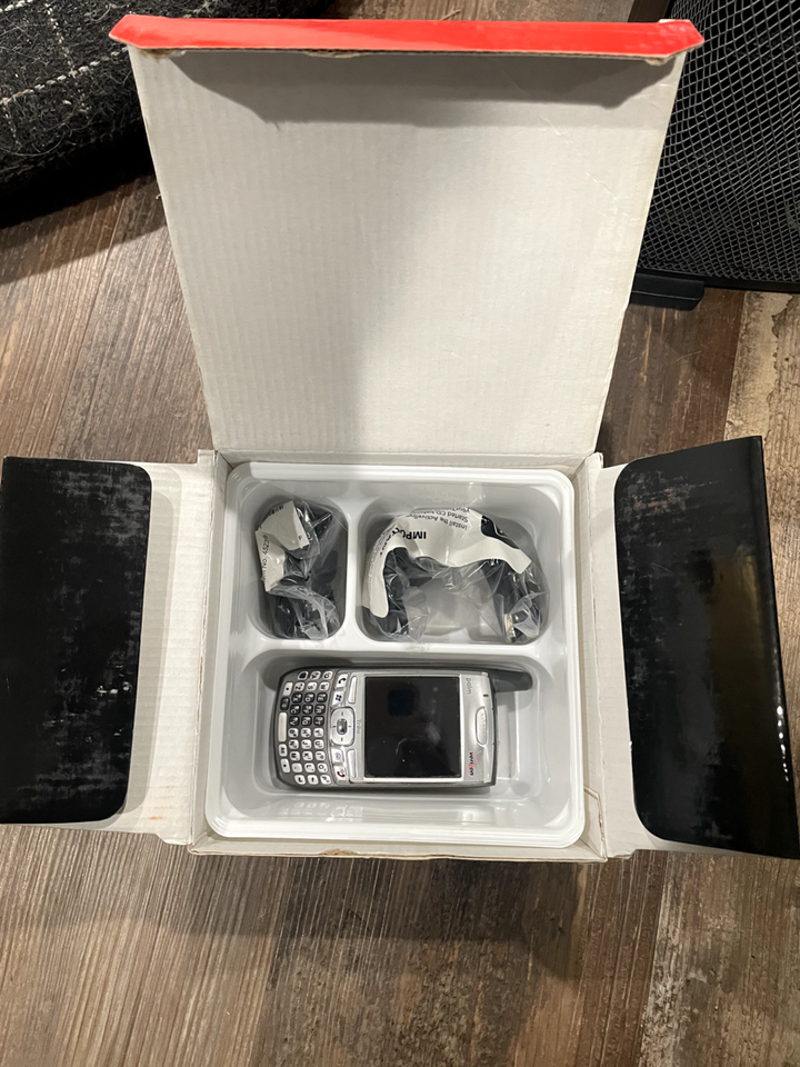 For Collectors - Palm Treo 700w Smartphone - Verizon Wireless ...