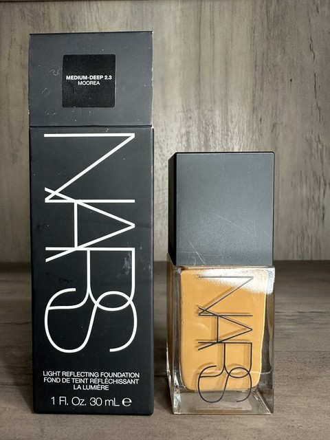 NARS Light Reflecting Foundation Medium-Deep 2.3 MOOREA - 1oz/30ml ...