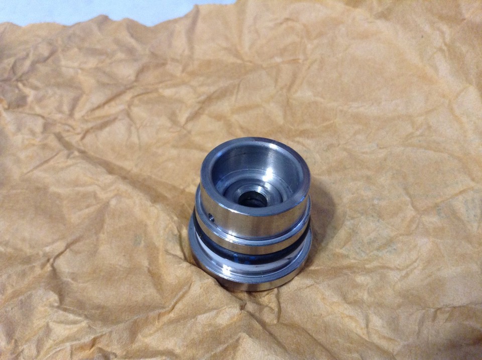 1432454R91 - A New Original Retainer For An International 274 Tractor ...