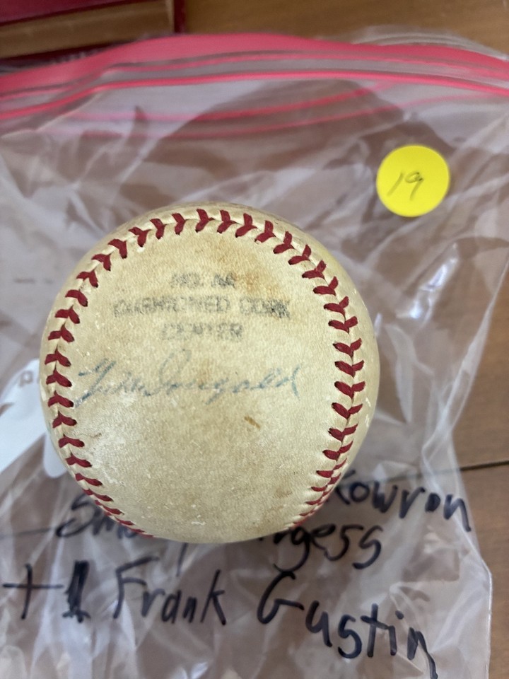 Autographed baseball Berra, Burgess, Gustin. Lot 19 | eBay