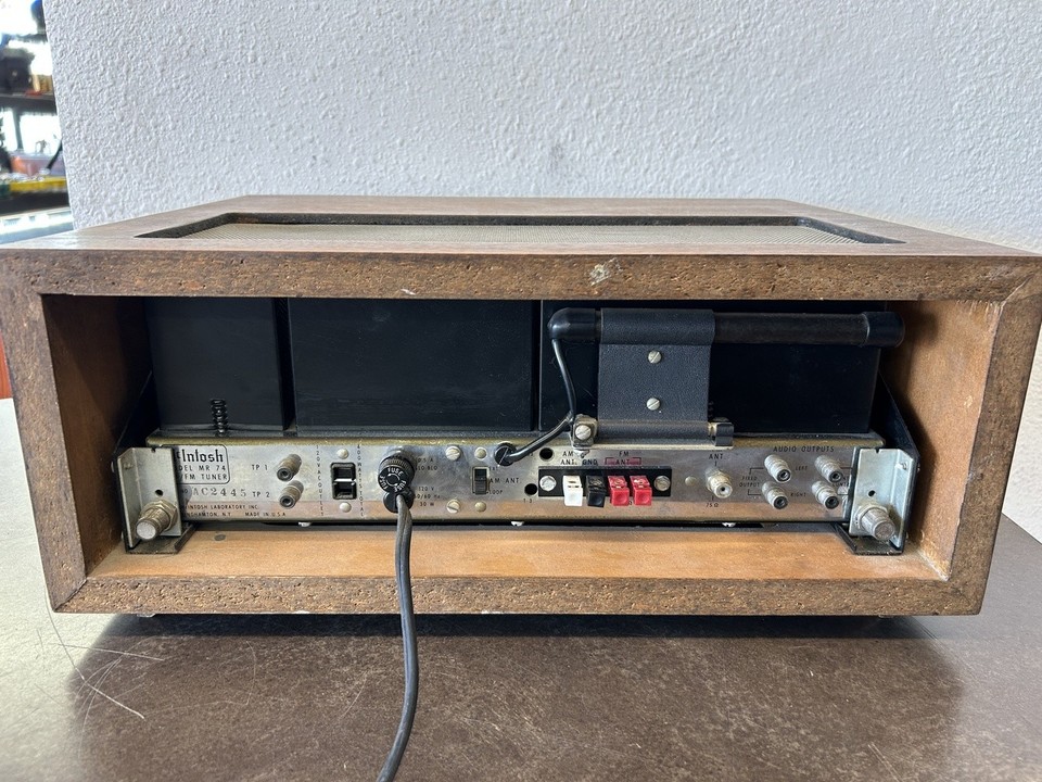 Mcintosh Stereophonic AM/FM Stereo Tuner Solid State - MR74 | eBay