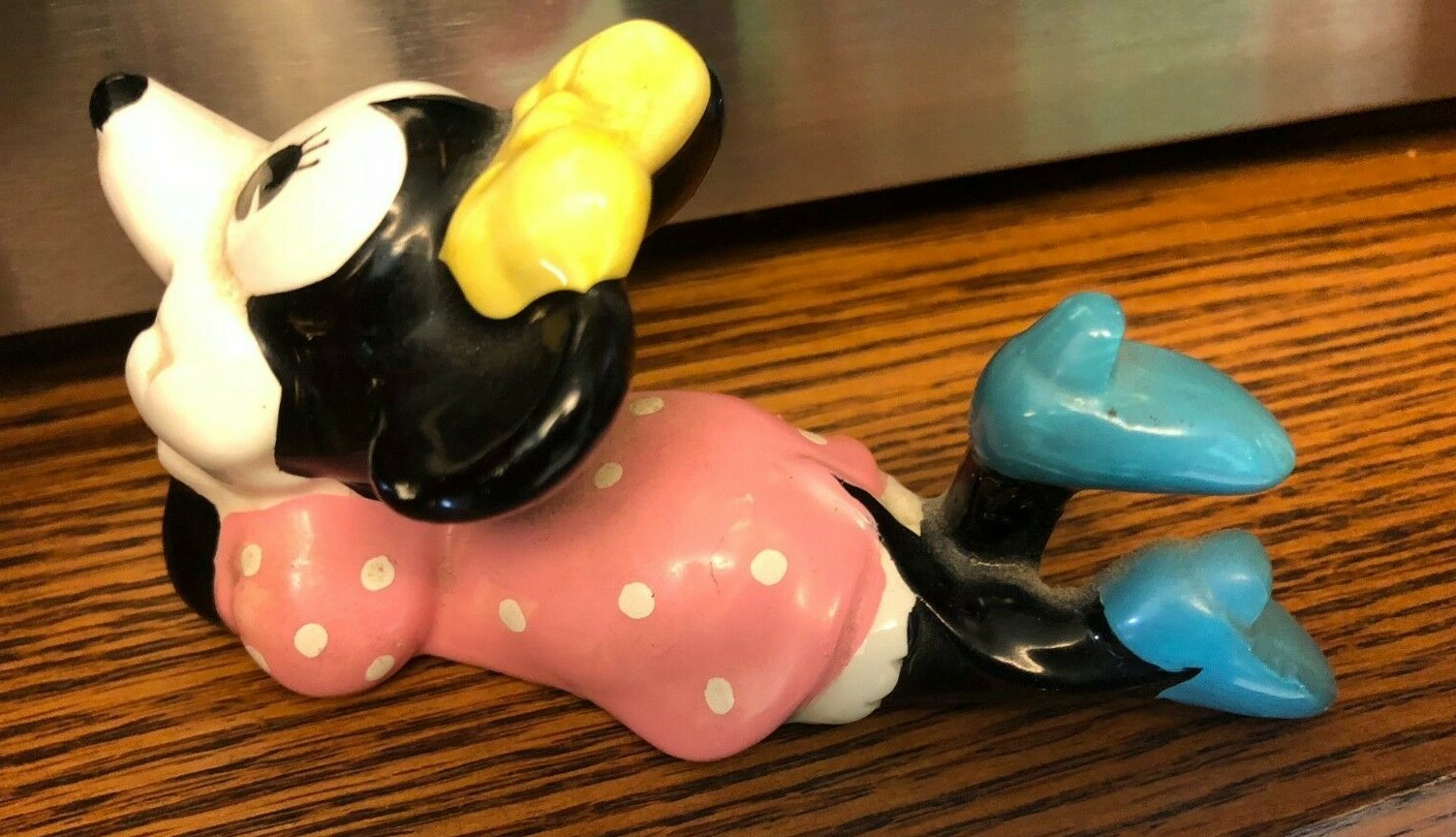 Vintage Walt Disney Minnie Mouse Ceramic Figure Laying Down Disney ...