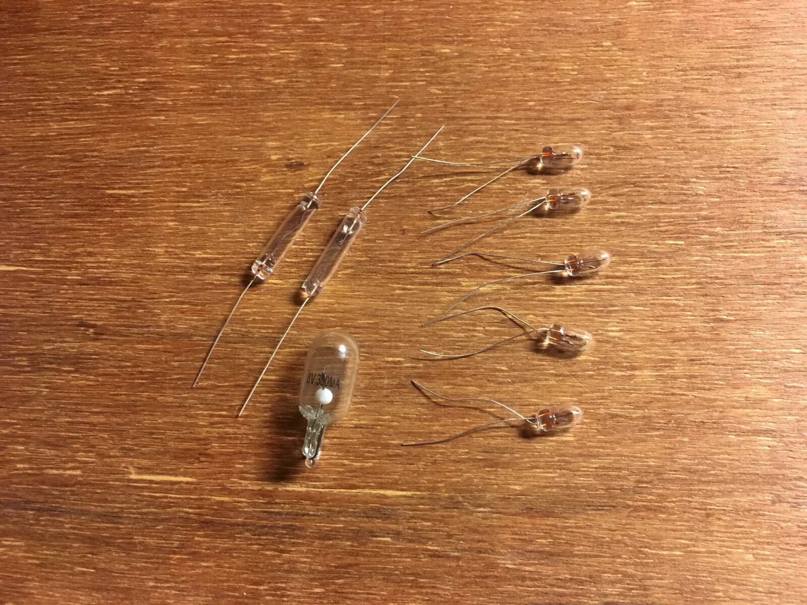 8V- LAMP Incandescent KIT-KR-5030 KR-6030 KR-5330 KR-6330-DIAL/Kenwood ...