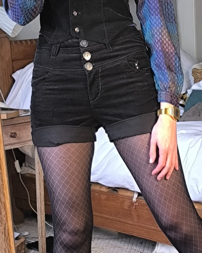 New Look Black High Waisted Needlecord Corduroy Shorts Goth Alt Emo y2k ...