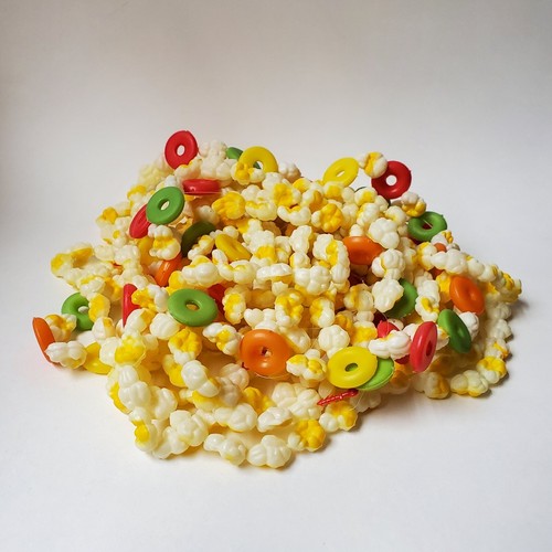 Vintage Blow Mold Buttered Popcorn Candy String Garland Christmas Tree ...