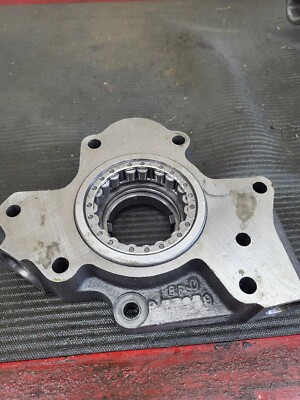 AR96662 AR96664 AR39053 AR58427 AR39053 R57962 Transmission Pump See ...