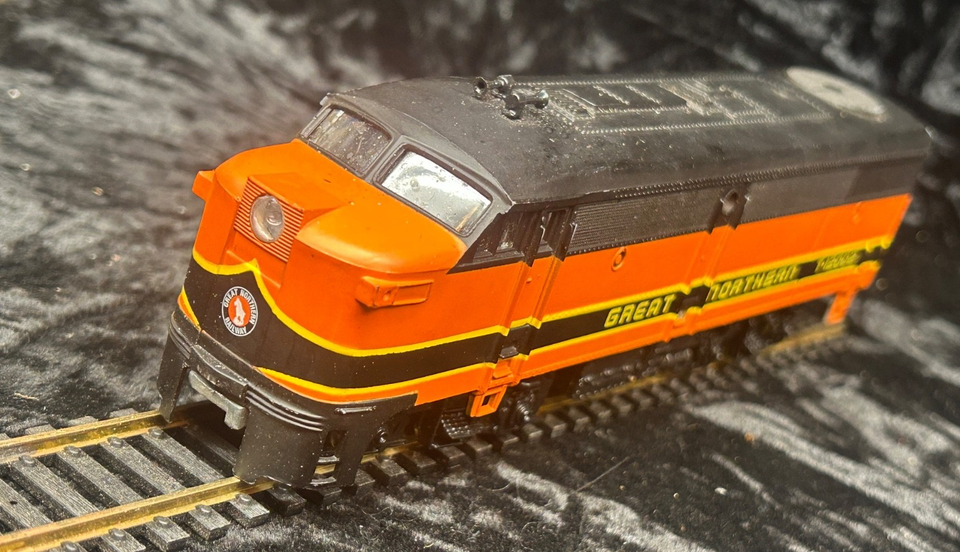 Lionel HO Gauge Great Northern FA-1 Powered Diesel T-12002 Locomotive ...
