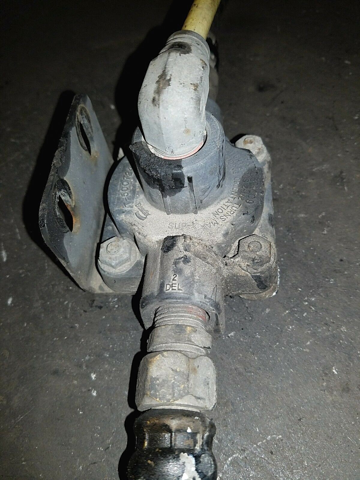 BENDIX QRN QUICK RELEASE VALVE T-5007242 | eBay