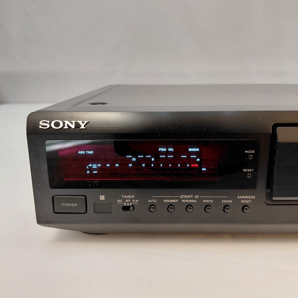 Sony DTC-ZE700 DAT Recorder Digital Audio Tape Deck Excellent Condition ...