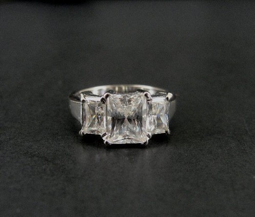 Ring Sterling Cubic Zirconia Three 3 Stones Pattern Size 8 Silver 925 ...