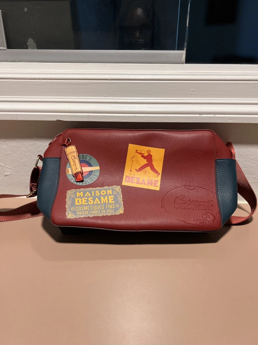 Besame Makeup Bag | Saubhaya Makeup