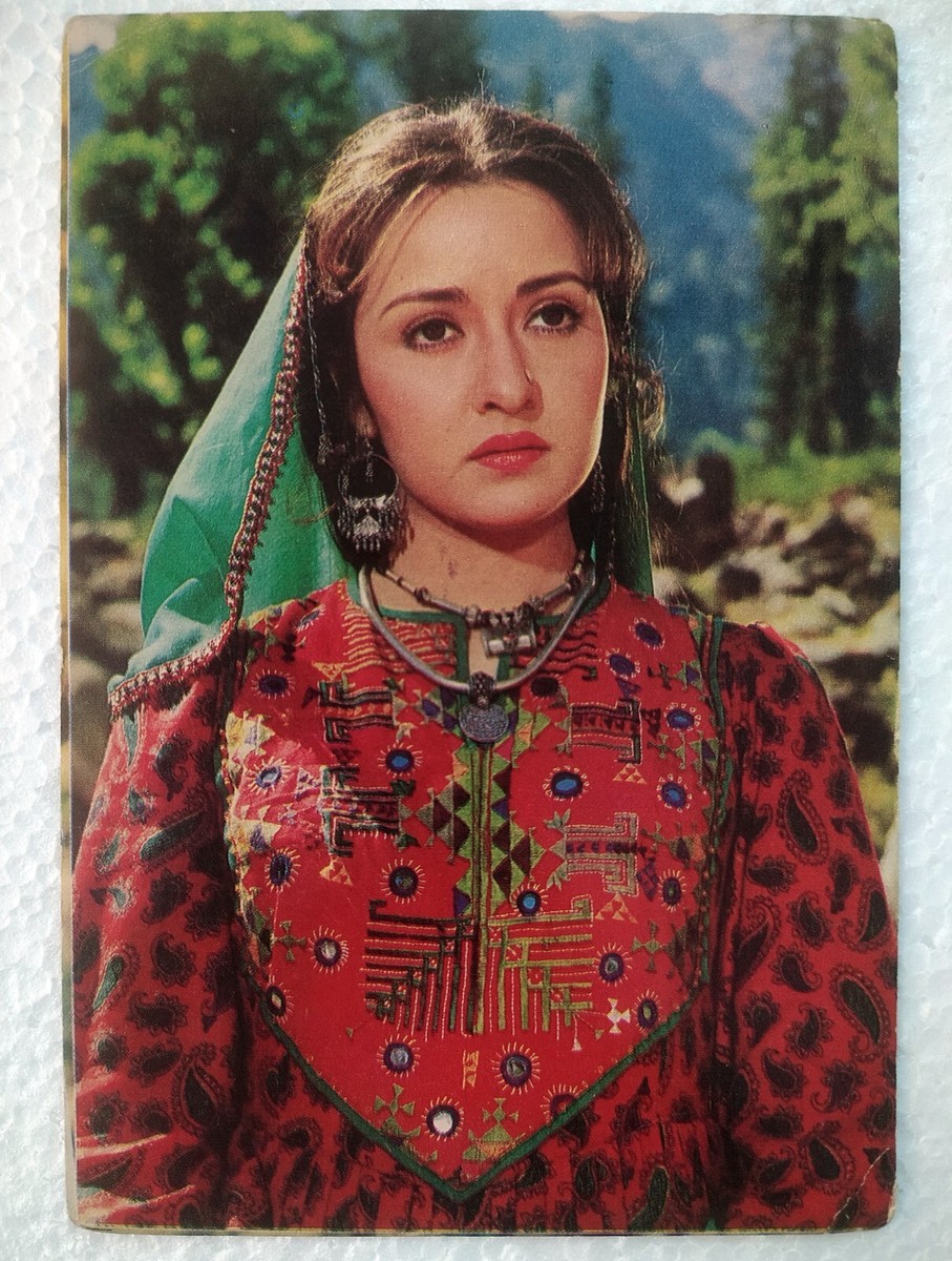 Zeba Bakhtiar Wedding Fans Nostlagic Over A Throwback Picture Of Nazia