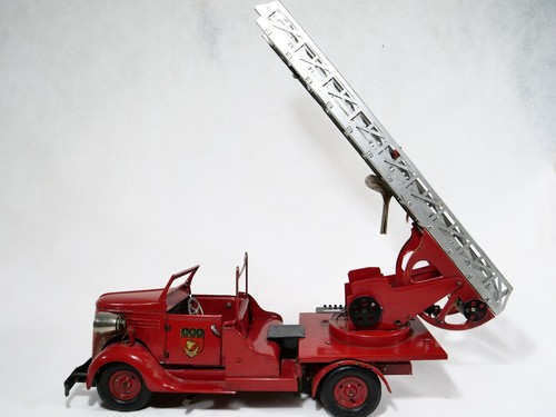 VB Vébé France Hotchkiss Fire Truck Paris Keyed Engine 41 Cm RARE | eBay