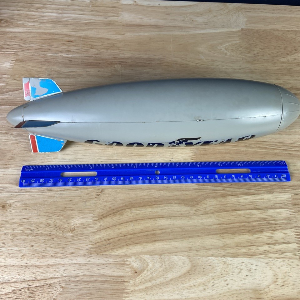 Vintage Revell GoodYear Blimp 1975 Snap Model Kit Built | eBay