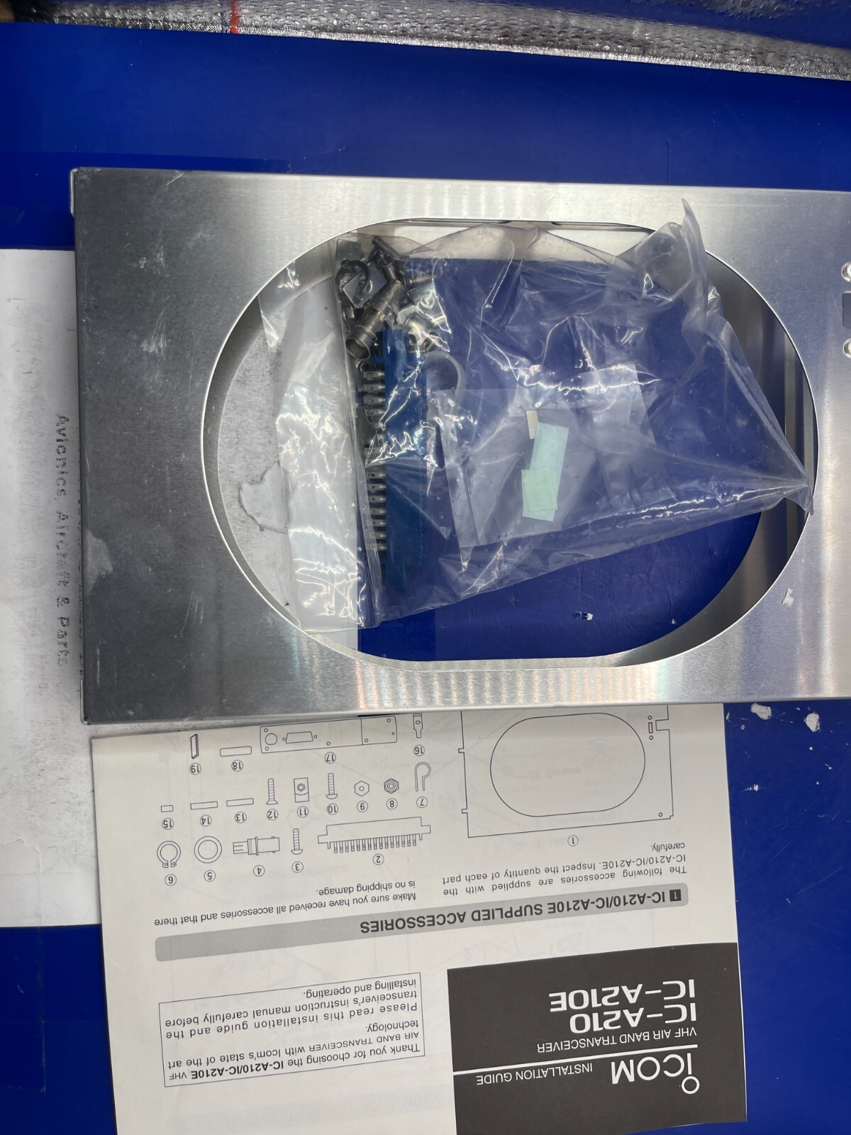 Icom IC A210 14 VDC VHF Comm Radio for sale online | eBay