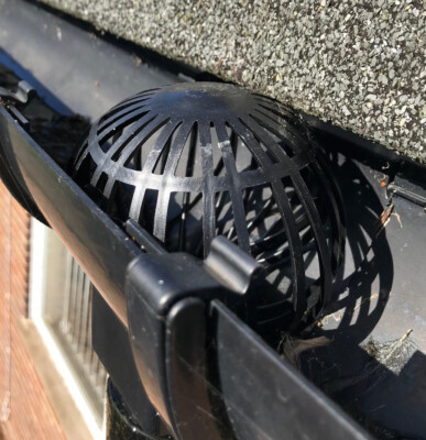 Gutter Downpipe Pipe Filter Balloon Guard Leaf and Debris Protection ...
