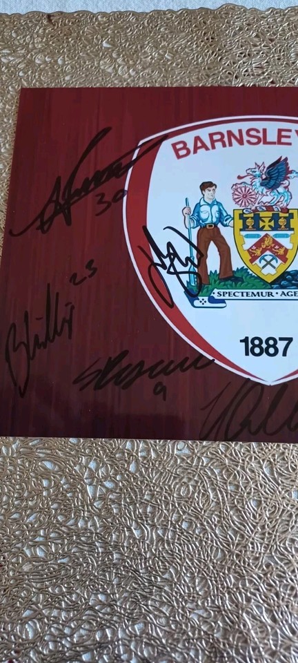 SAM COSGROVE and SIX - BARNSLEY - HAND SIGNED "CREST" PHOTO | eBay