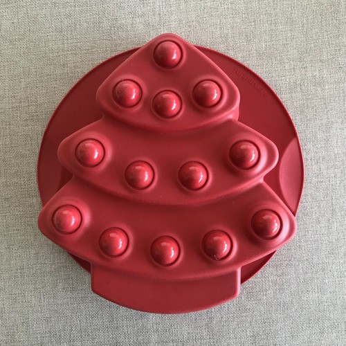 Tupperware Christmas Tree silicone baking form / mould | eBay Australia