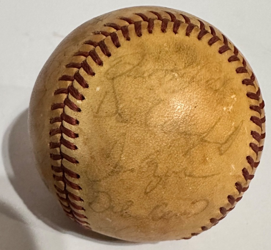 VINTAGE 1985 NY YANKEES MLB TEAM SIGNED BASEBALL DAVE WINFIELD DON ...