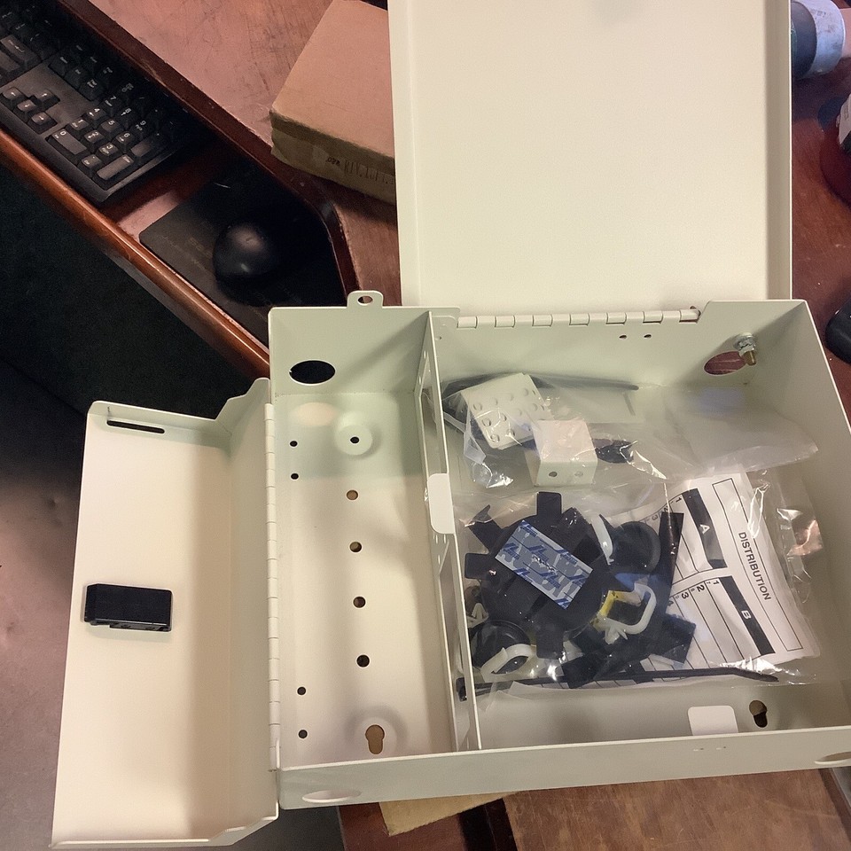 FIS Fiber Instrument Sales Fiber Optic Panel FFWM024 24-Port | eBay