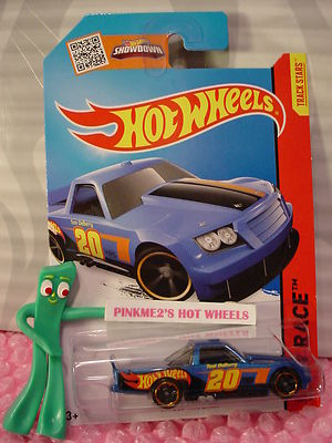 2015 i Hot Wheels CIRCLE TRUCKER #132∞Blue;20 Yr,Toni Deberry∞Race Team ...