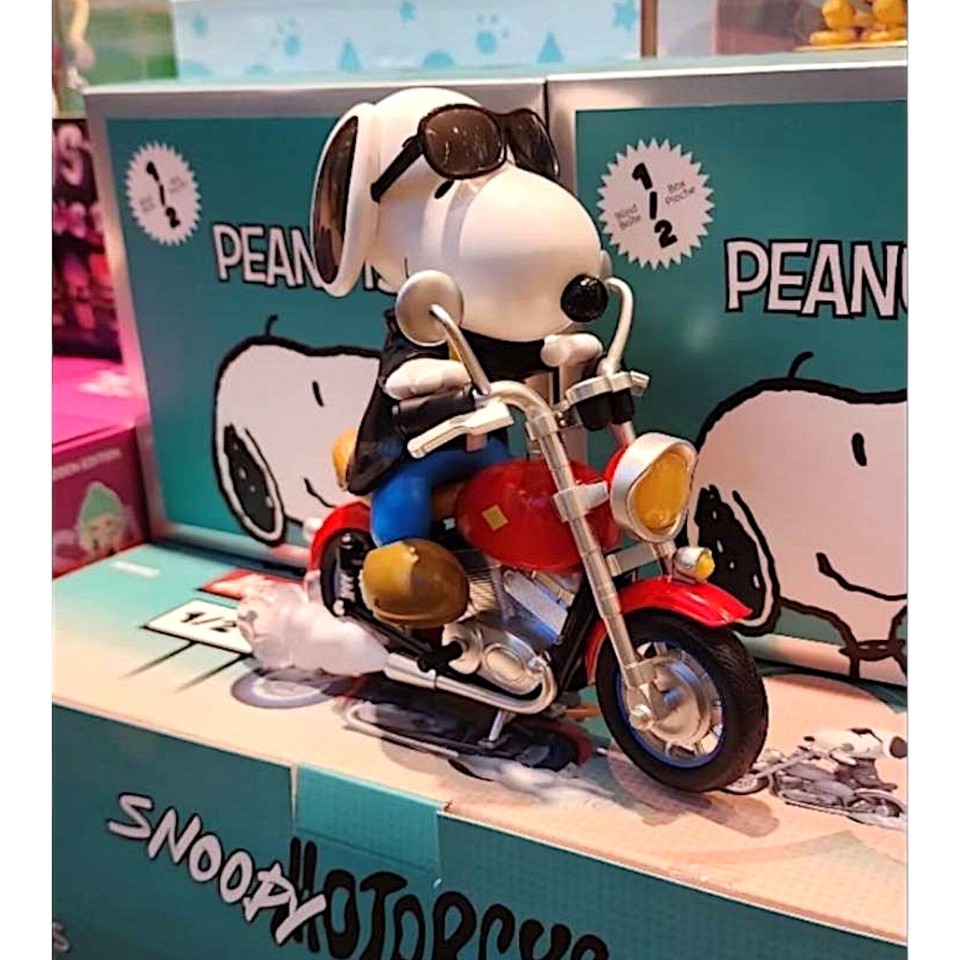 Peanuts Snoopy Motorcycle Blind Box Figure Toy Gift Cool 1 pc Miniso ...