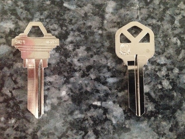 Privacy key Lockout Keys disable 95% of all locks with these two keys ...