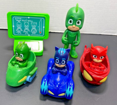 PJ Masks Owlette, Catboy, Gekko Romeo's Lab Computer-Works., Larger ...
