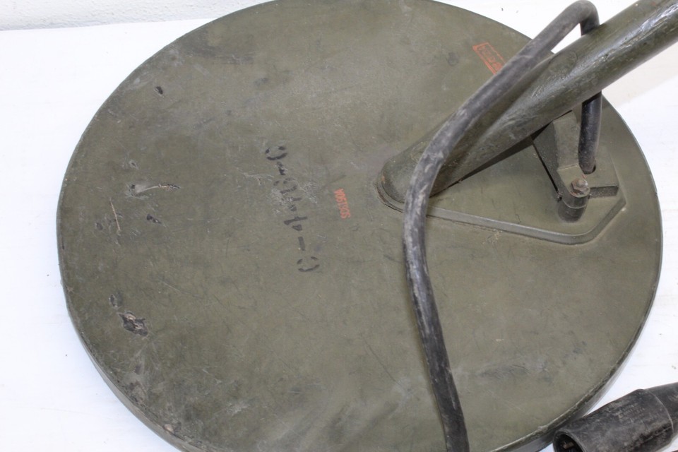 Original U.S. WWII 1944 Signal Corps Mine Metal Detector Kit SCR 625-C ...