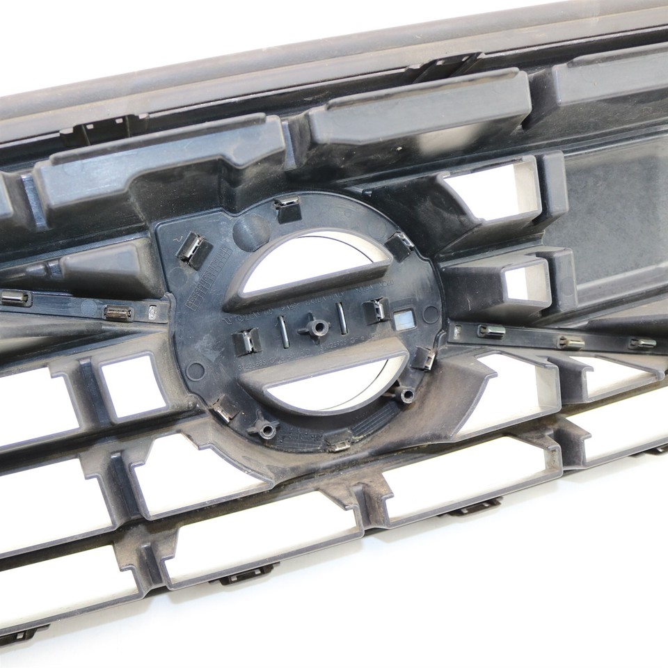 Volvo OEM Front Upper R Design Black Grille w/Adaptive Cruise for XC60 ...