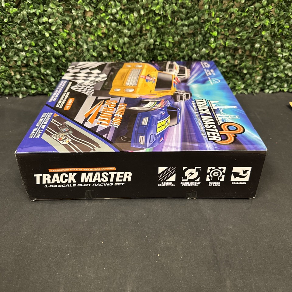 Track Master 1:64 Scale Slot Car Racing Set Four Cars Complete Set New ...